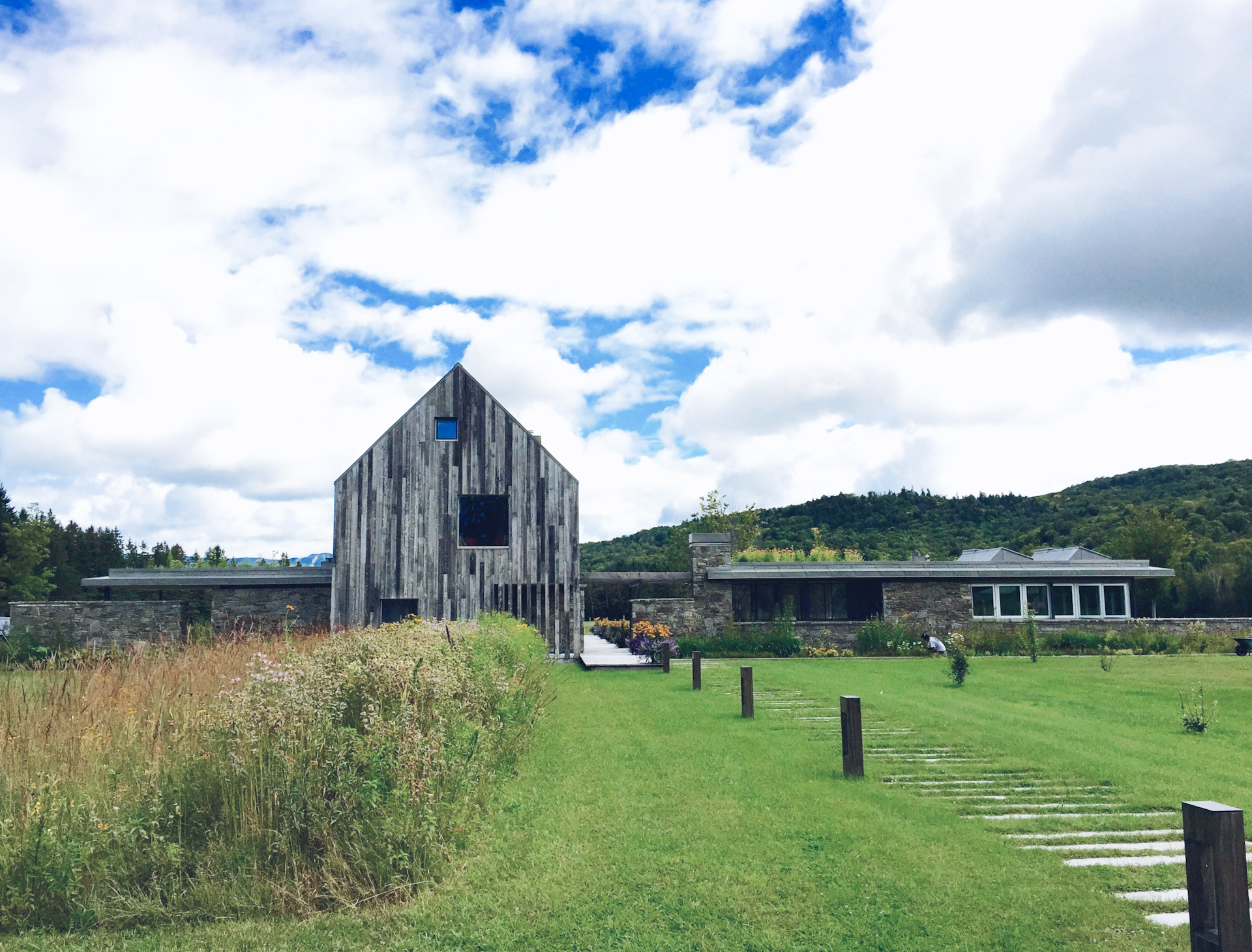 L’OEUF - House in Four Fields